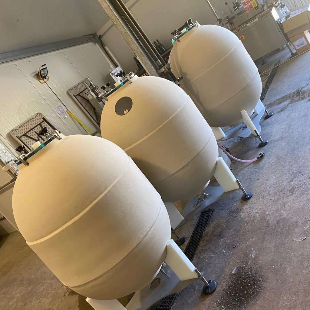 A wave of ‘Eggsperimental ‘ winemakers in Australia – SWAT